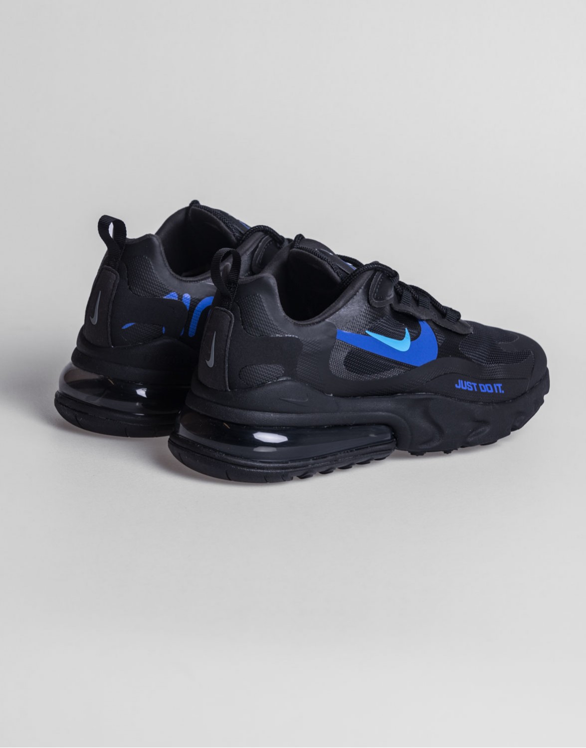 Air Max 270 React